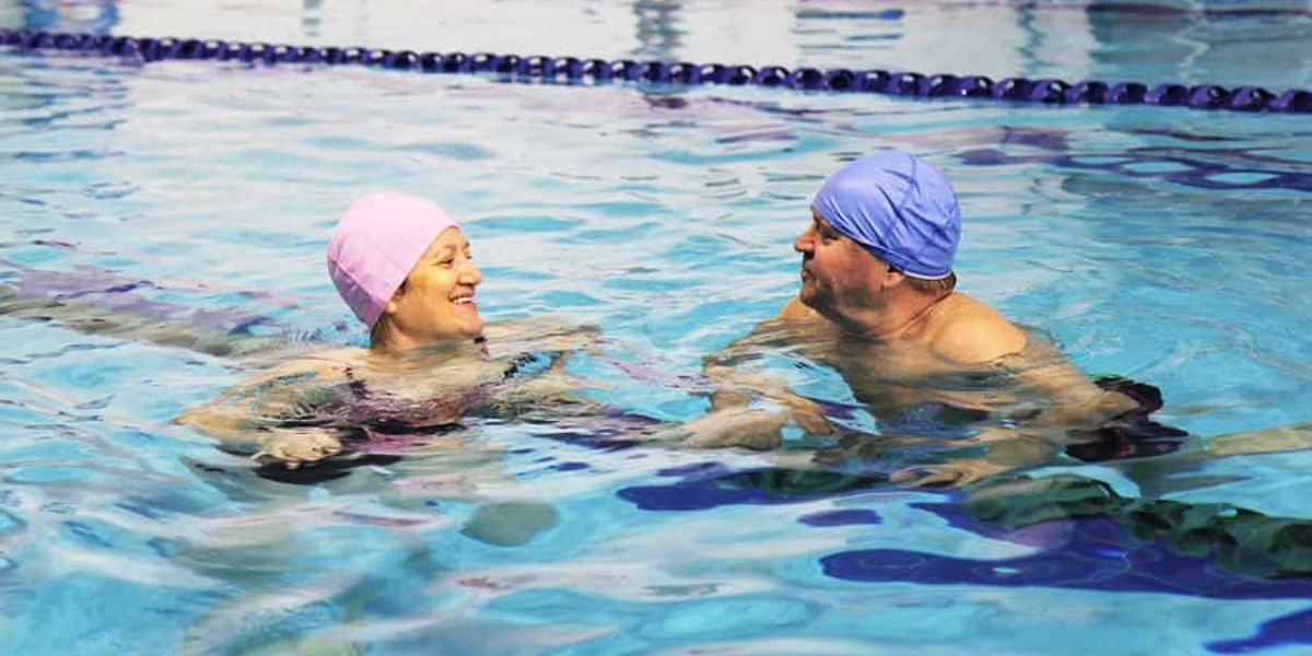 How Swimming Can Help to Strengthen Your Knees? - DR. MURTAZA ADEEB